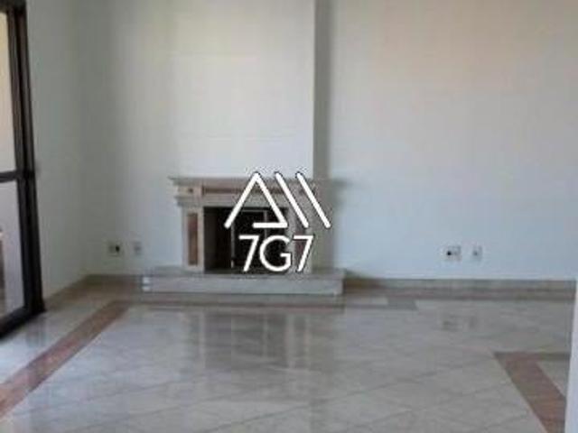 APARTAMENTO À VENDA NO MORUMBI