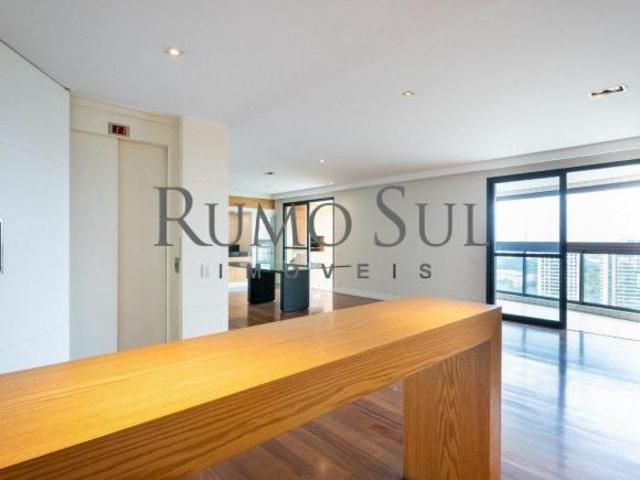 Apartamento à venda no Morumbi