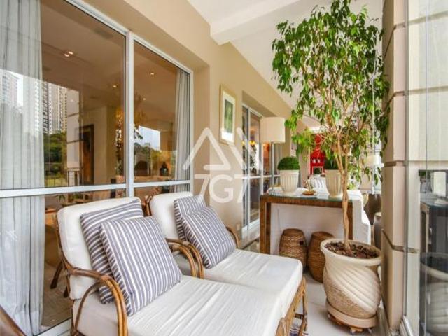 APARTAMENTO À VENDA NO MORUMBI