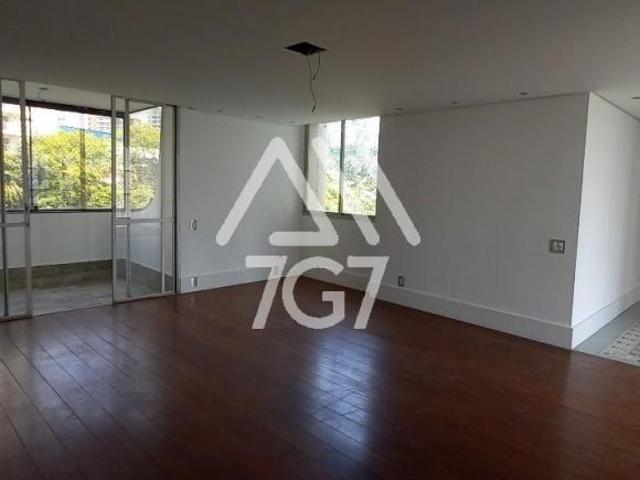 APARTAMENTO À VENDA NO MORUMBI