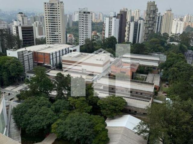 Apartamento a venda no Morumbi