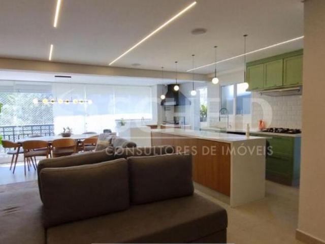 Apartamento á Venda no Morumbi com 143m², 3 quartos sendo 3 suítes, 3 vagas