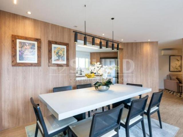Apartamento á Venda no Morumbi com 116m², 3 quartos sendo 2 suítes, 2 vagas