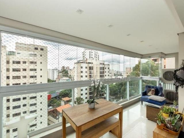 Apartamento á Venda no Morumbi com 126m², 3 quartos sendo 3 suítes, 3 vagas