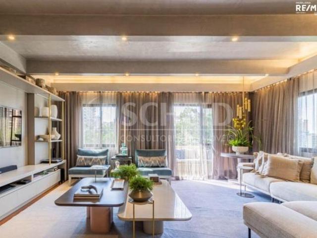 Apartamento á Venda no Morumbi com 239,36m², 3 quartos sendo 3 suítes, 4 vagas