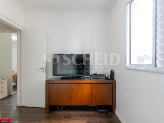 Apartamento á Venda no Morumbi com 72m², 2 quartos sendo 1 suíte, 1 vaga