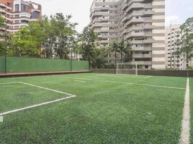 Apartamento à Venda no Morumbi, São Paulo 4 Quartos, 2 Suítes, 5 Banheiros, 3