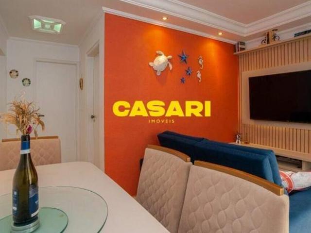 Apartamento à Venda no Nova Petrópolis com 2 Dormitórios, Mobiliado e Vaga Coberta