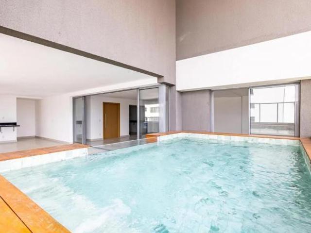Apartamento à venda no Opus Penthouses 146 com 270 m² e 3 suítes