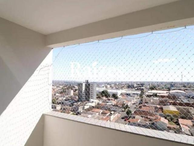 Apartamento à Venda no Osvaldo Rezende com 3 Quartos sendo 1 Suíte e 84 m²