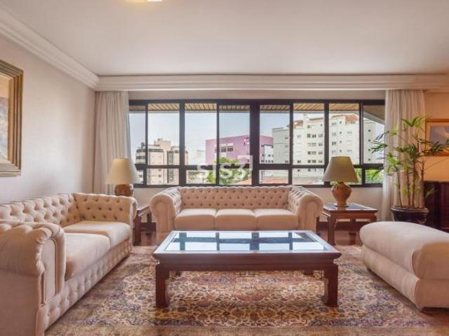 Apartamento à venda no Água Verde | 4 suítes | Edi
