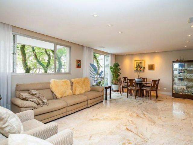 Apartamento à venda no Água Verde