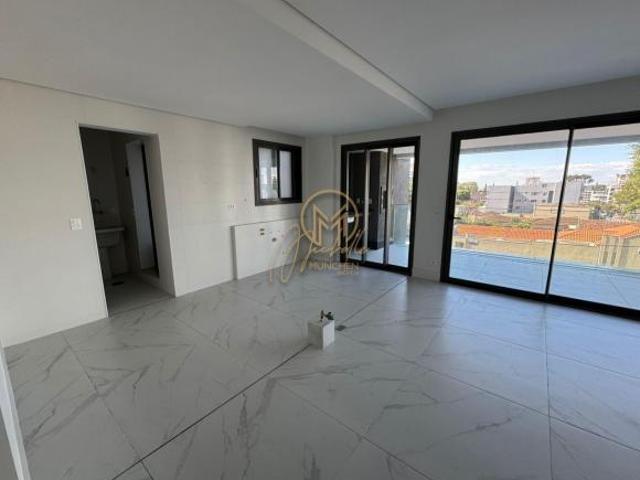 Apartamento à venda no Água Verde com 155 m², 3 su