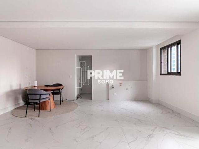 Apartamento à venda no Água Verde com 3 suítes, churrasqueira e 138m²