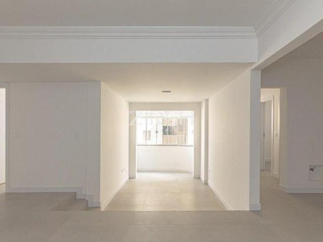 APARTAMENTO À VENDA NO ÁGUA VERDE COM 3 QUARTOS