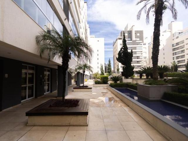 Apartamento à venda no Água Verde, Curitiba | 3 suítes