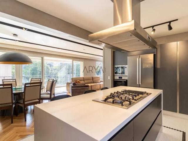 Apartamento à venda no Água Verde ARYA1