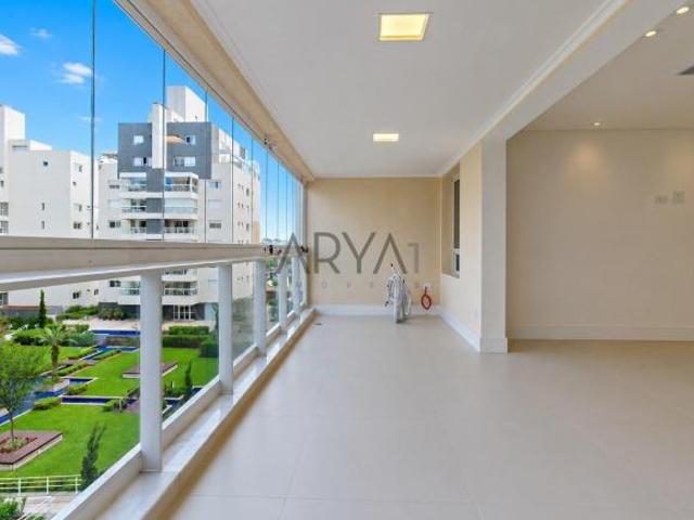 Apartamento à venda no Água Verde no Edifício Quar
