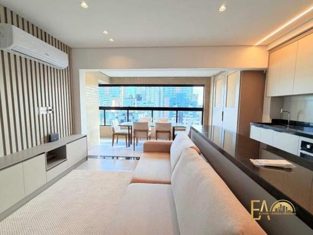 Apartamento á venda no Allure Ponta da Praia, em Santos