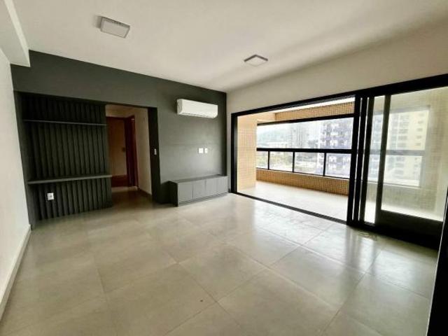 Apartamento á venda no Allure Ponta da Praia, em Santos