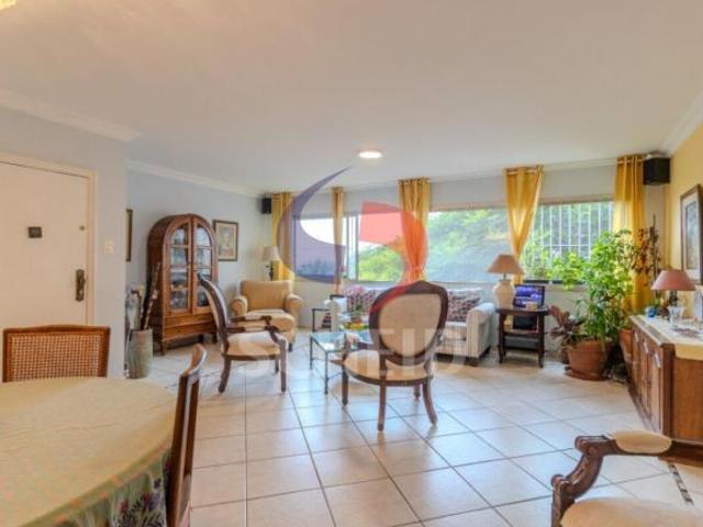 Apartamento á Venda no Alto da Boa Vista com 155m², 4 quartos sendo 1 suíte, 1 vaga