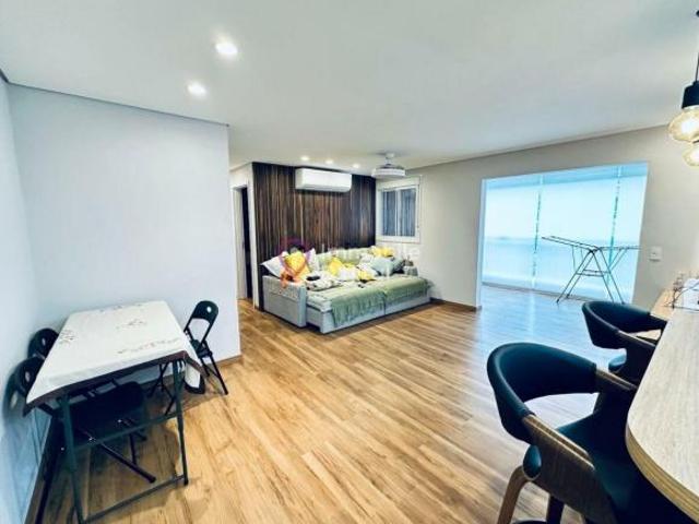 Apartamento à venda no Alto da Boa Vista com 2 quartos 1 suite e 2 vagas Reformado P