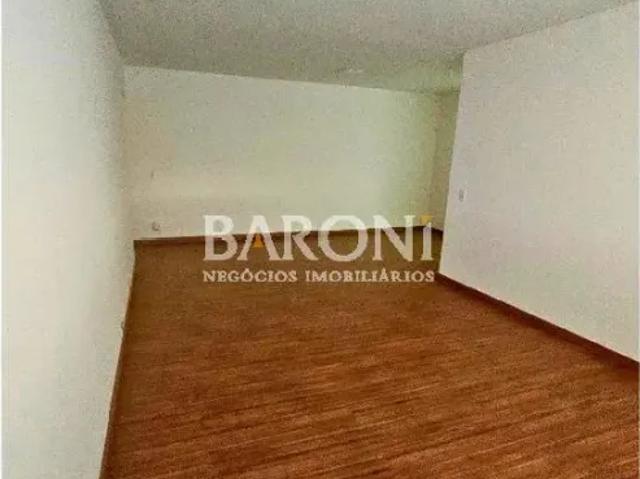 Apartamento à venda no Alto da Boa Vista, reformado, 85m², 2 quartos, sendo 1 suíte, 1 vaga, condomí