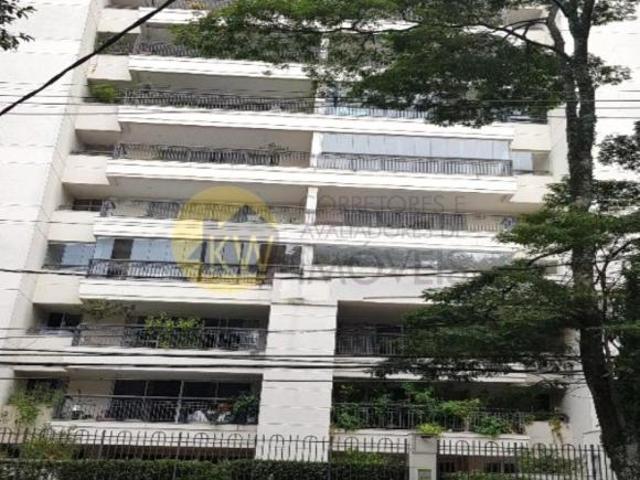 Apartamento à venda no Alto da Boa Vista, REFORMADO IMPECAVEL 185 m² por 2.950.000, oportunidade pa