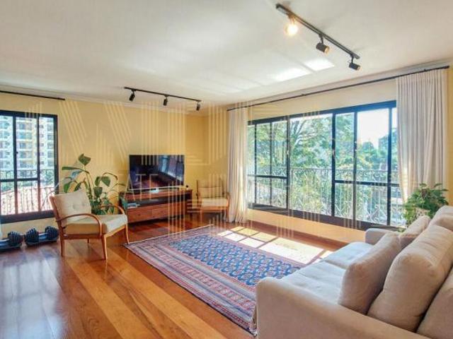 Apartamento à venda no Alto da Boa Vista | 4 quartos
