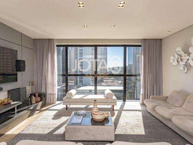 Apartamento à venda no Alto da Glória