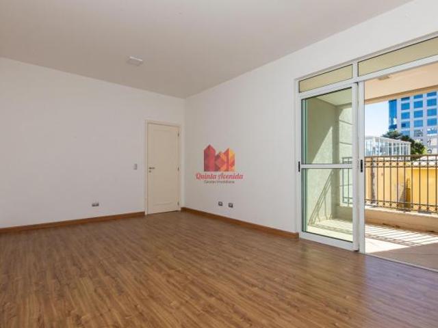 Apartamento à venda no Alto da Glória!