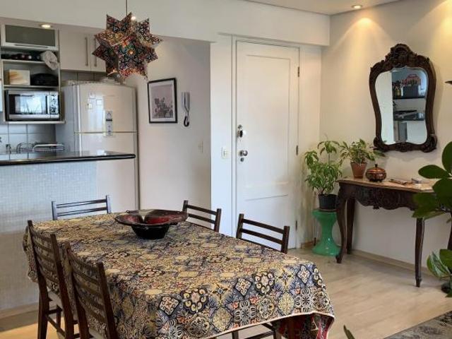 APARTAMENTO À VENDA NO ALTO DA LAPA