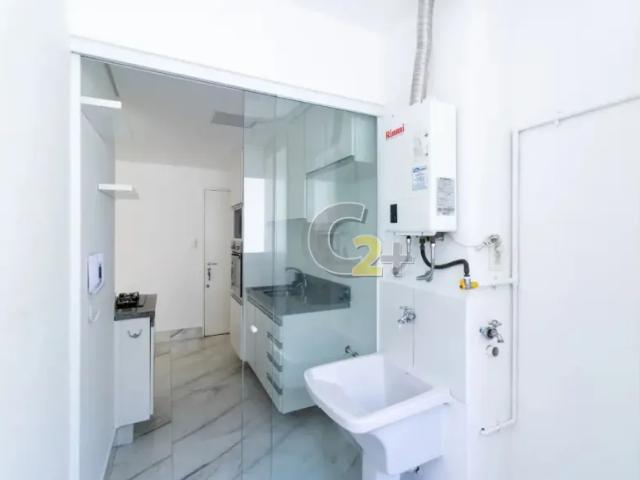 Apartamento á venda no Alto da Lapa, 2 quartos, 1 suíte, 2 vagas de garagem