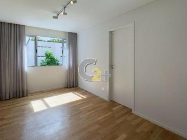 Apartamento à venda no Alto da Lapa com 2 quartos e 1 vaga