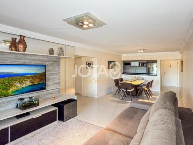 Apartamento à venda no Alto da XV