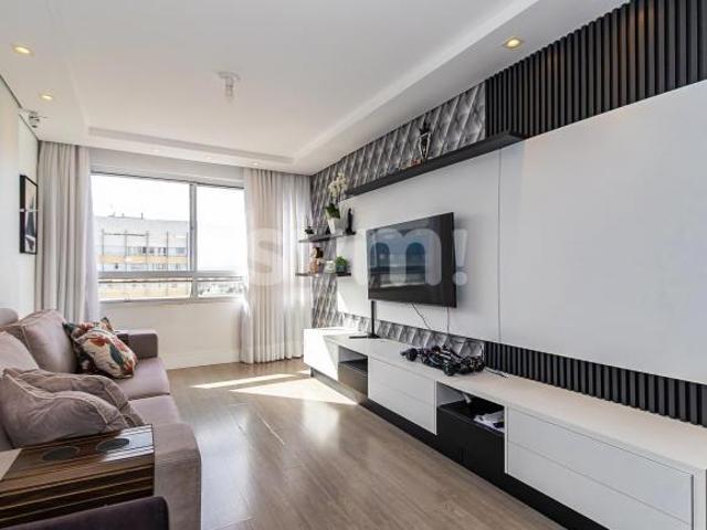 Apartamento à venda no Alto da XV