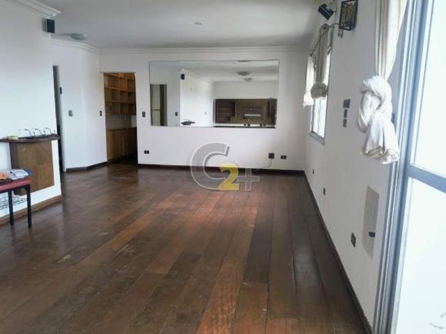 Apartamento à venda no Alto de Pinheiros com 4 quartos, sendo 2 suítes e 3 vagas