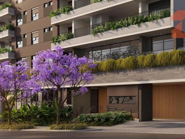 Apartamento à venda no Alto de Pinheiros com 167m², 3 suítes próximo ao Pque Villa Lobos
