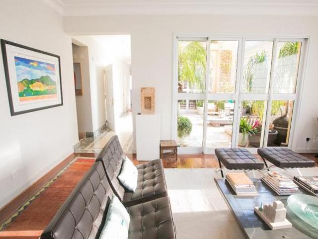 Apartamento à venda no Alto de Pinheiros