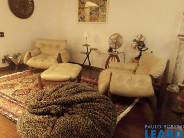Apartamento à venda no Alto de Pinheiros