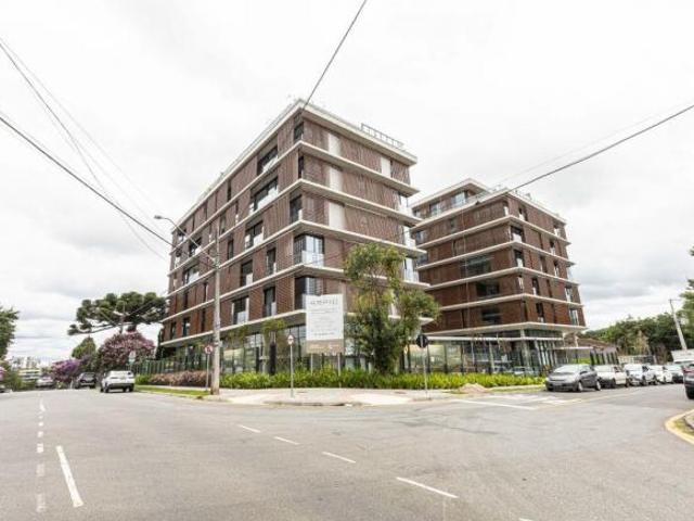 Apartamento à venda no Ampio, sendo 2 suítes e 2 vagas