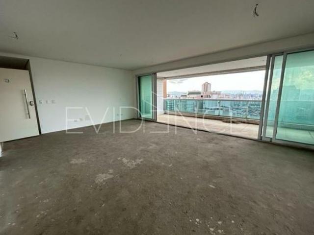 Apartamento à venda no Anália Franco, São Paulo com 243,95 m²