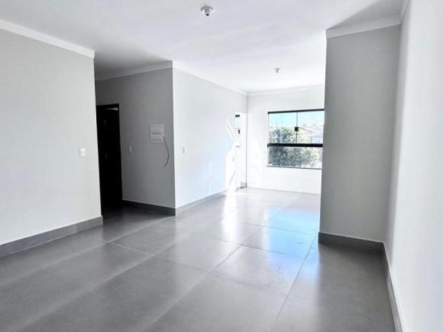 Apartamento à venda no Ângela Rosa