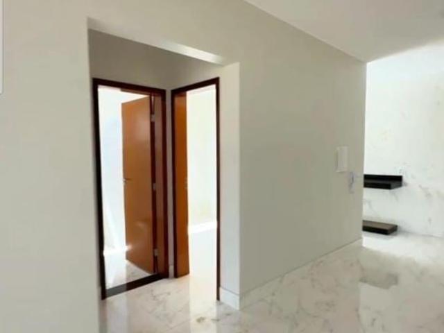 Apartamento à Venda no Antônio Caixeta em Patos de Minas – 2 Quartos com Suíte e Elevador
