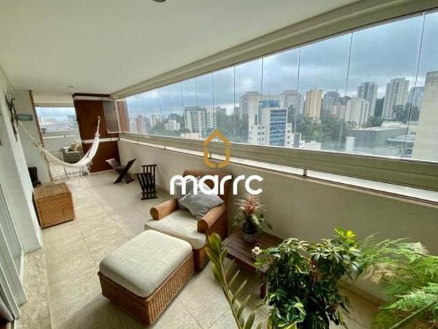 APARTAMENTO À VENDA NO AQUARELLE