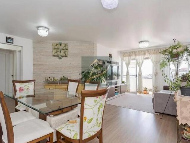 Apartamento à Venda no Bacacheri | 3 Quartos, Suíte, Vista Livre e Andar Alto em Curitiba