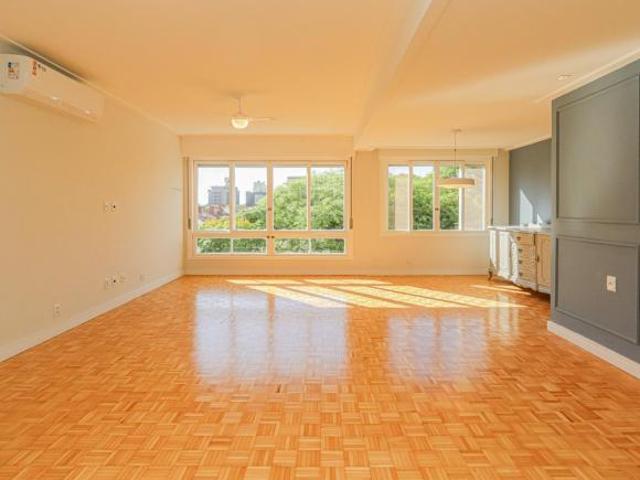 Apartamento a venda no bairro Três Figueiras