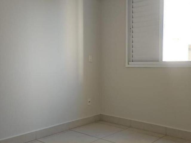 Apartamento à venda no bairro Tubalina Uberlândia MG