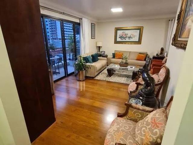 Apartamento à venda no bairro Vila Olímpia em São Paulo/SP