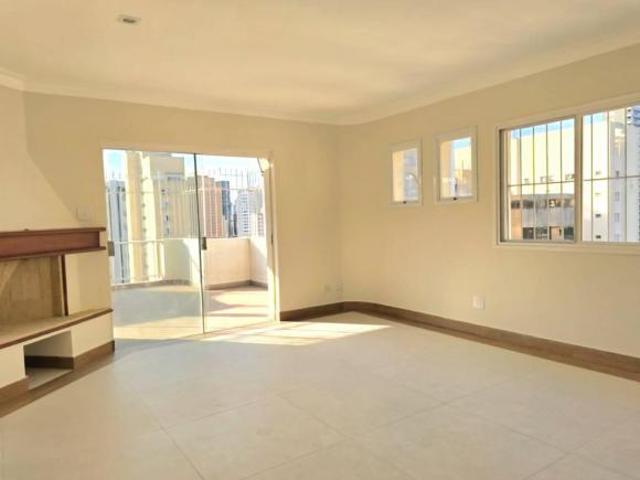 Apartamento à venda no bairro Vila Olímpia em São Paulo/SP